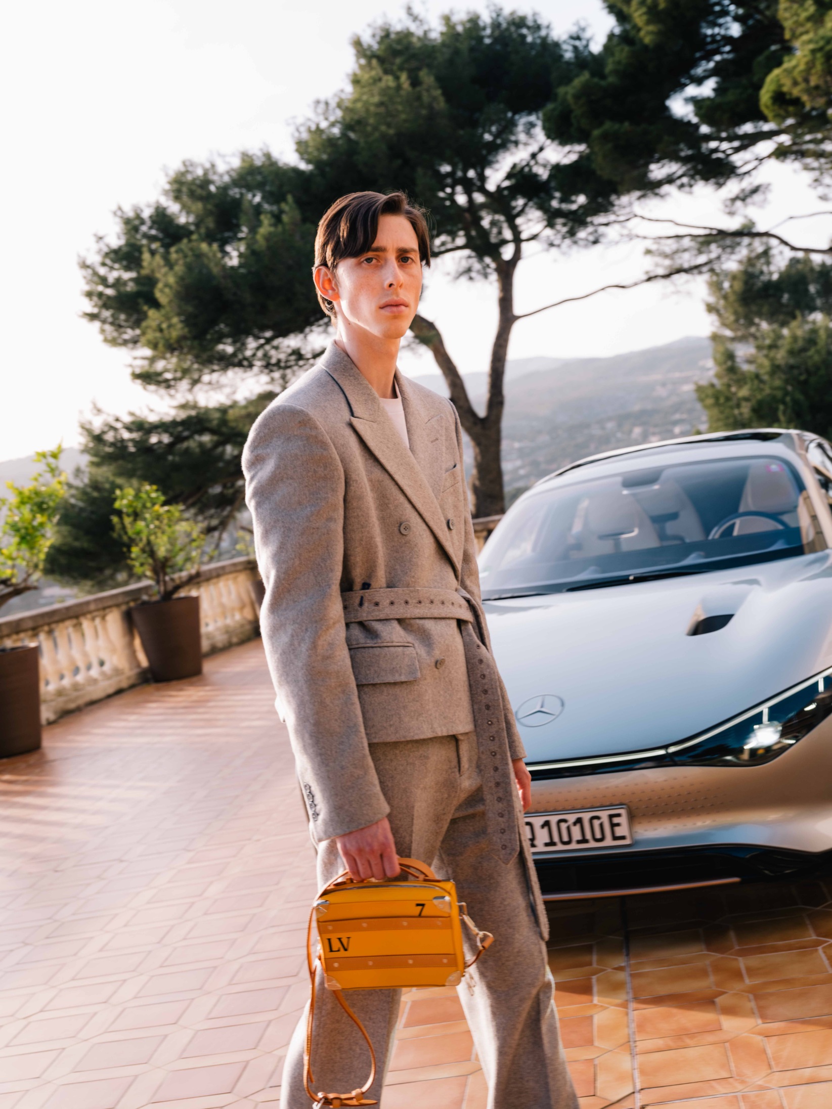Intersection Magazin #44 x Mercedes Benz – Conrad Bauer